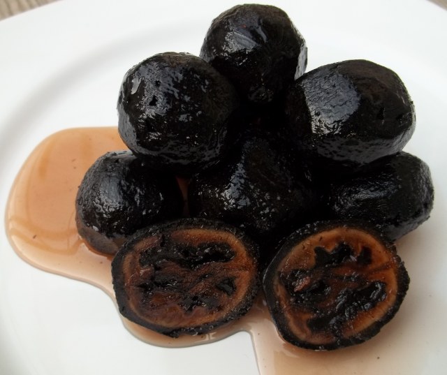 KAKLIS MURABA – PICKLED WALNUTS | Georgian Recipes